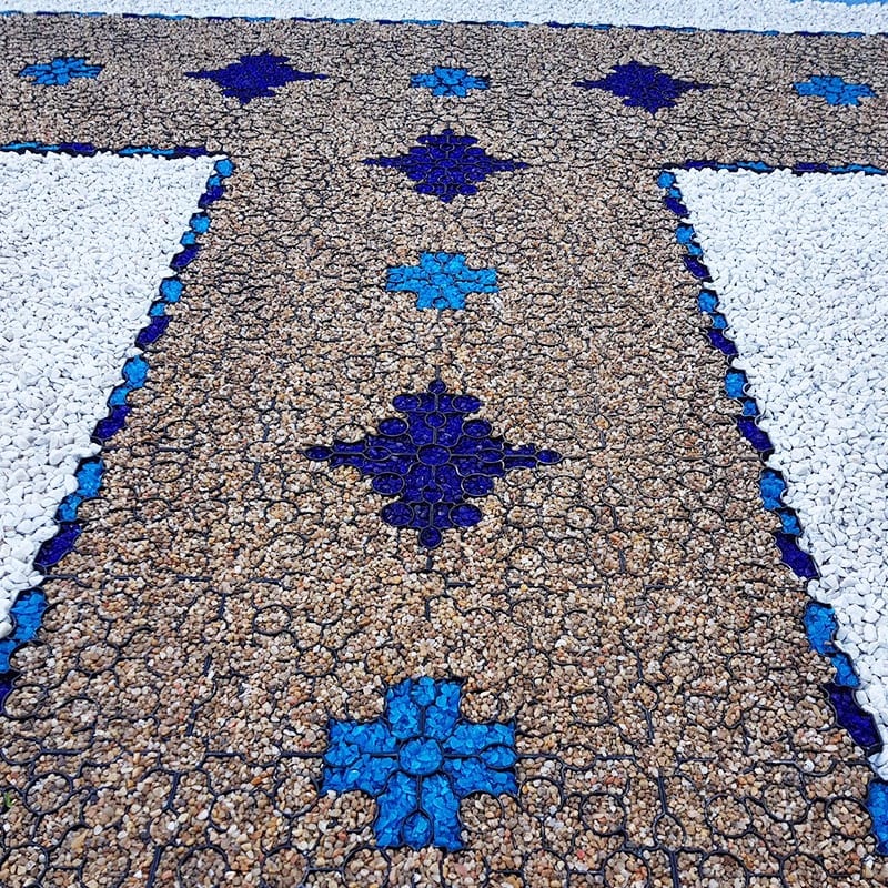 13m² Multicoloured X-Grid® Garden Gravel Path | MatsGrids Blogs